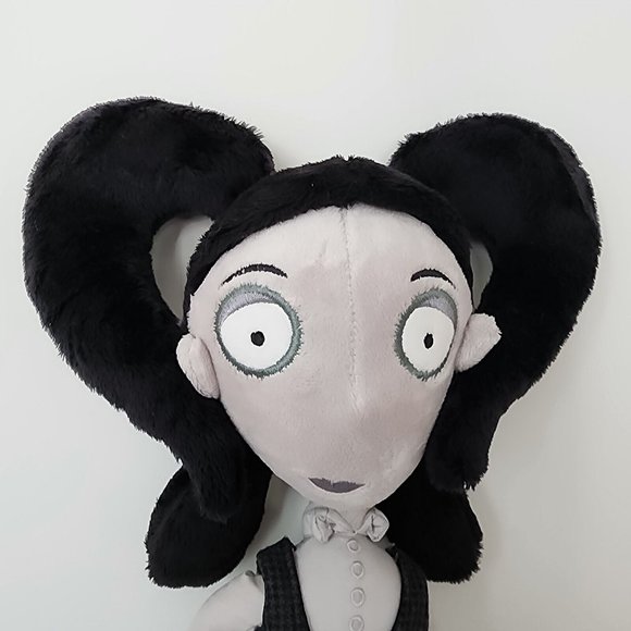 Disney | Toys | Disney Store Tim Burton Frankenweenie Elsa Van Helsing ...